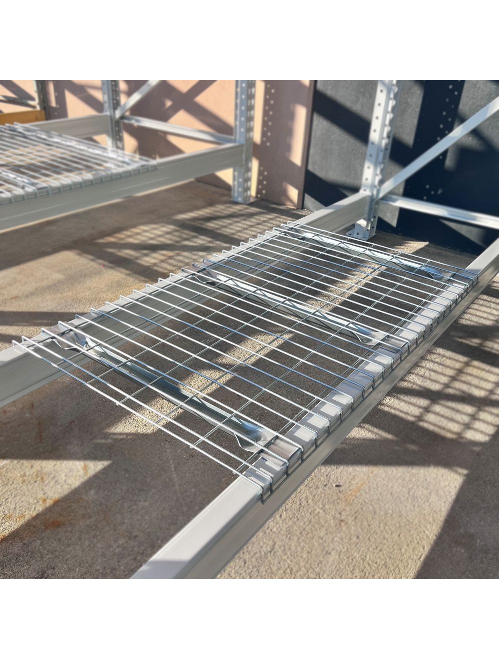 28" x 46.5" Flared Waterfall Grate