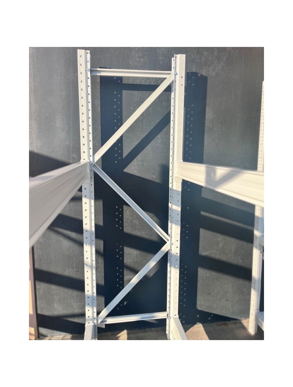 28" x 7' Bolted Teardrop Upright Gray